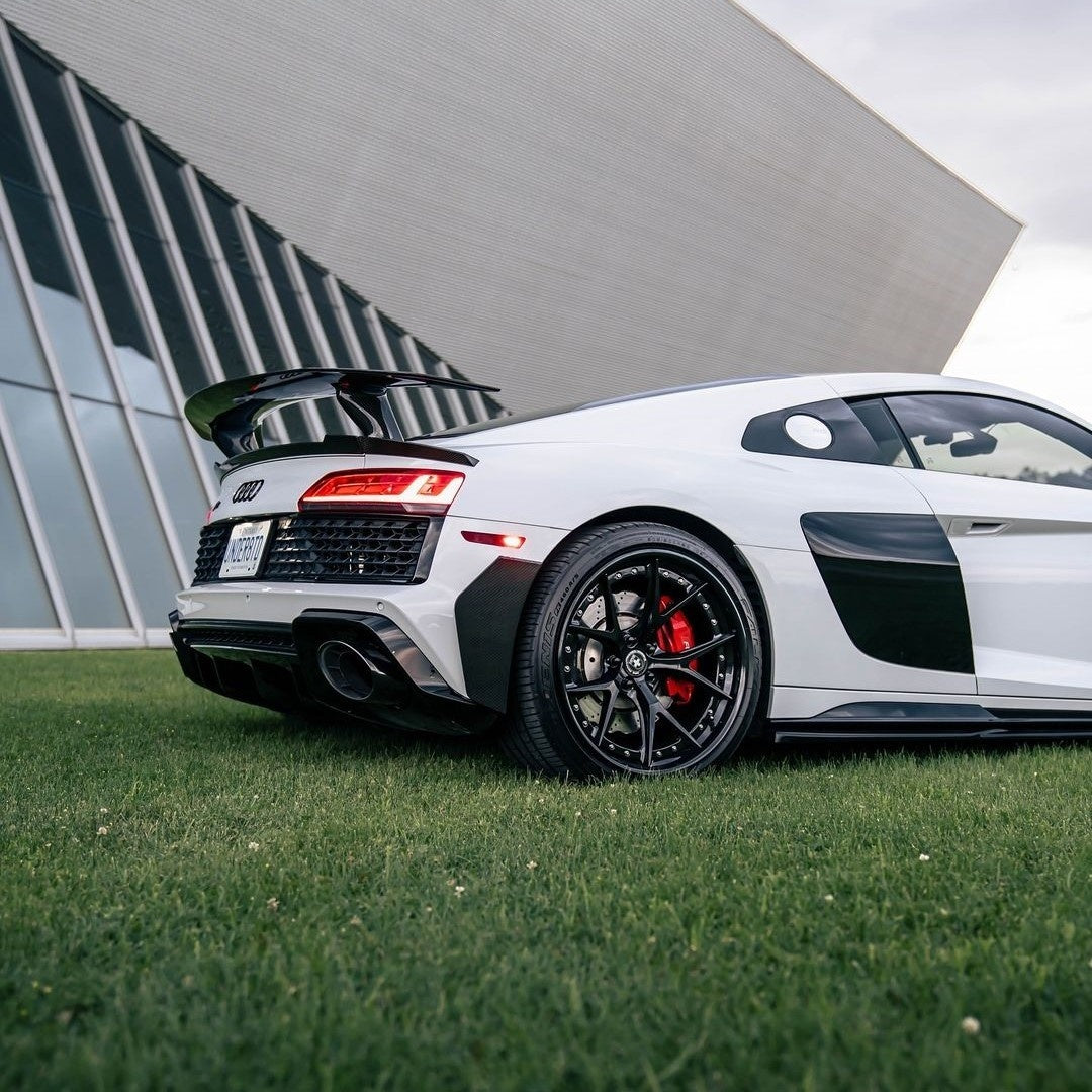 Audi Pre-Preg Carbon Fiber GT Style Rear Upper Bumper Spats for R8 Gen