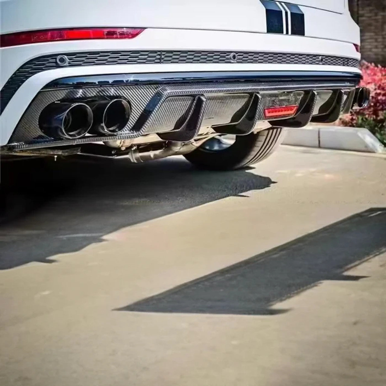 Audi Carbon Fiber Karbel Style Rear Diffuser for 4M Q8 & SQ8