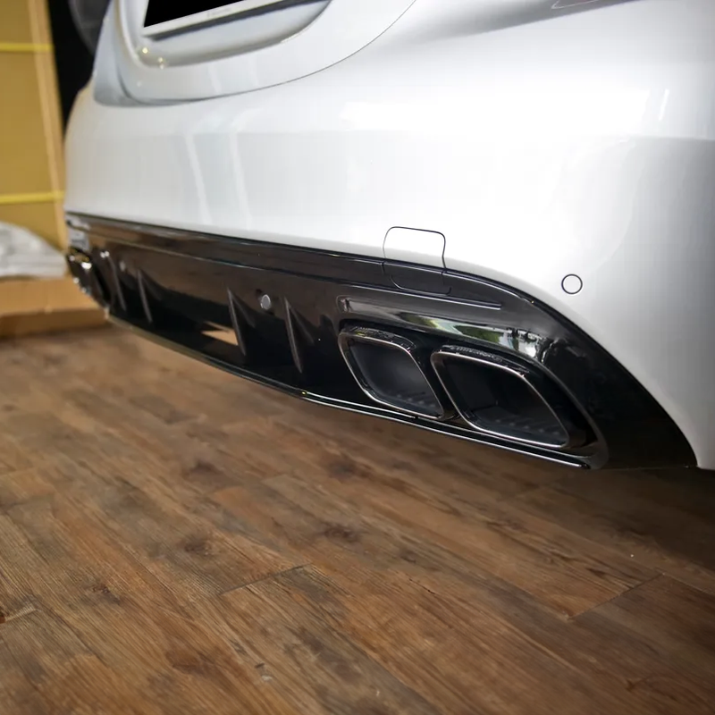 Mercedes C63S Style Rear Diffuser With Exhaust Tips for W205