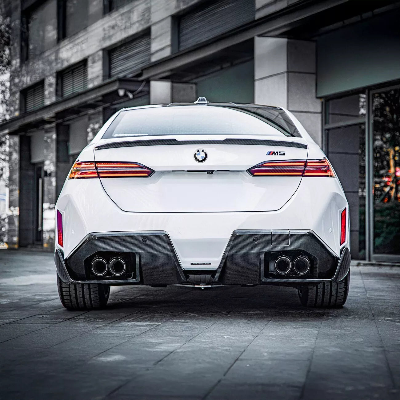 BMW Pre-Preg Carbon Fiber M Performance Style Rear Diffuser for G90/G9